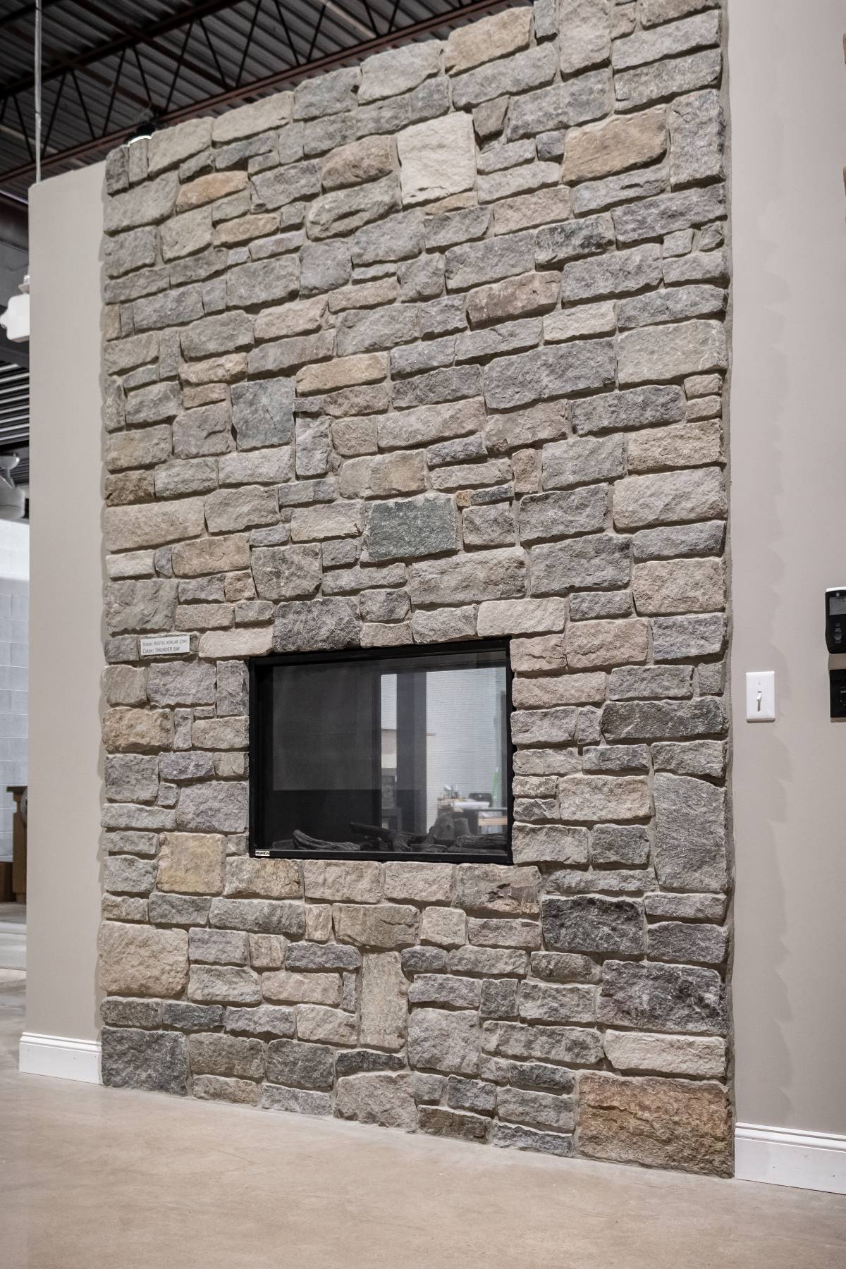 Old World Stone Veneer :: Stone Veneer | Rustic Ashlar | Thunder Bay